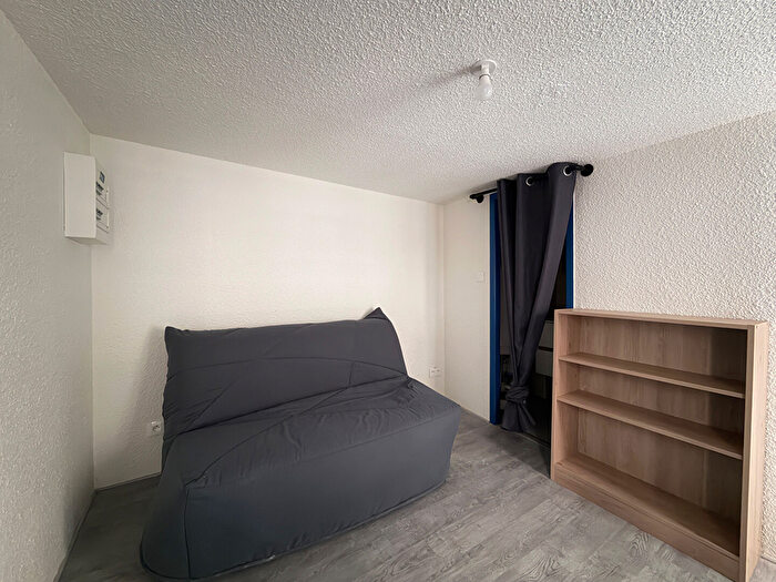 Appartement à louer - Limoges, Centre-ville, Hôtel de Ville, Emailleurs - 1 pièce