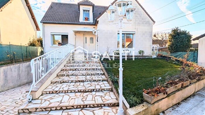 Maison à vendre - Chelles, Les Coudreaux - 8 pièces - 5 chambres