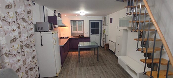 Maison à louer - Bazaiges - 1 pièce - 1 chambre