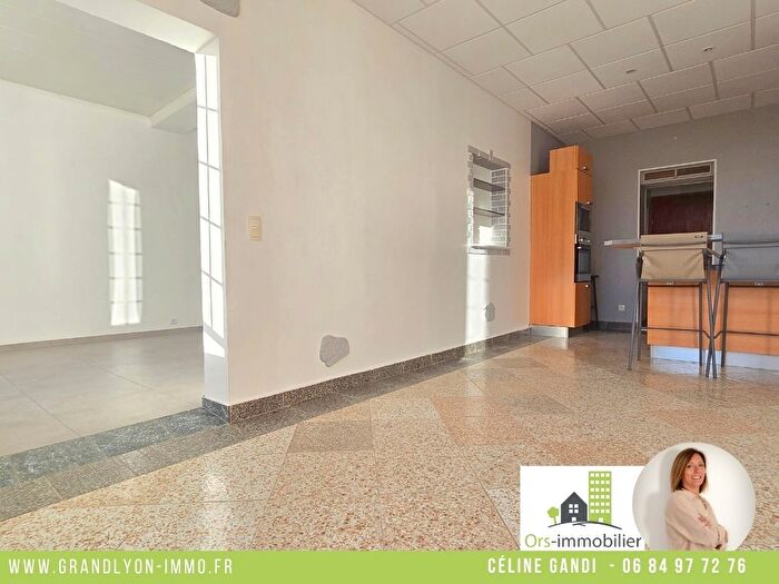 Appartement à vendre - Estrablin - 4 pièces - 3 chambres