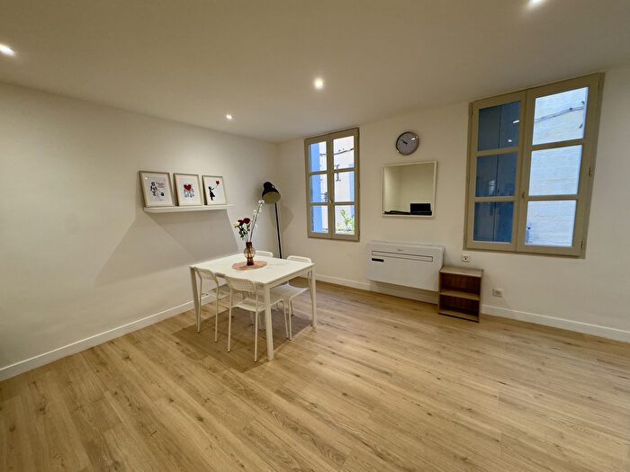 Appartement à louer - Montpellier, Centre historique - 3 pièces - 2 chambres