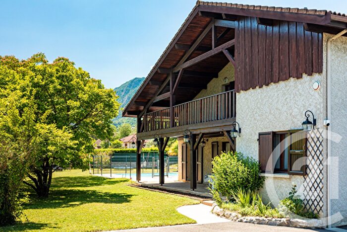 Maison à vendre - Vif - 6 pièces - 5 chambres