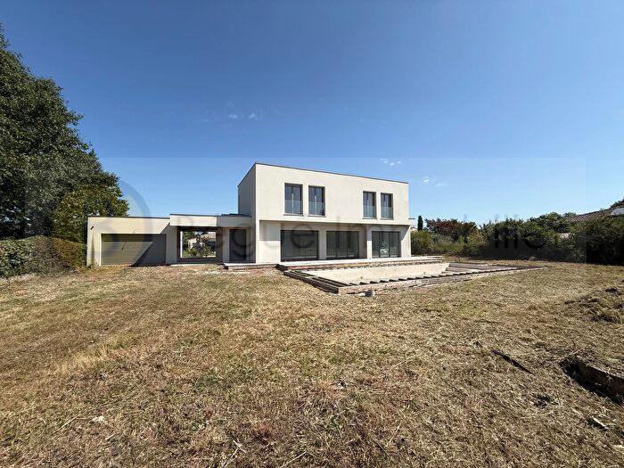 Maison 6 pièces à Brax, à vendre