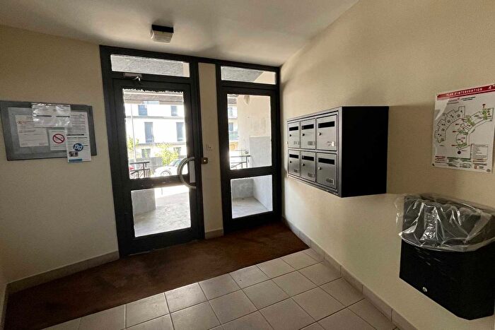 Appartement à vendre - Longvic - 2 pièces - 1 chambre