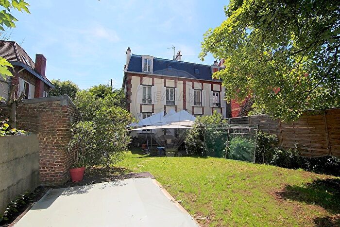Enghien-les-Bains : Maison 6 pièces à vendre