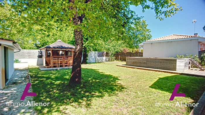 Maison à vendre - Andernos-les-Bains - 8 pièces - 6 chambres