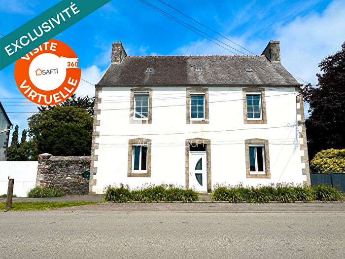 Plouigneau : Maison 5 pièces à vendre