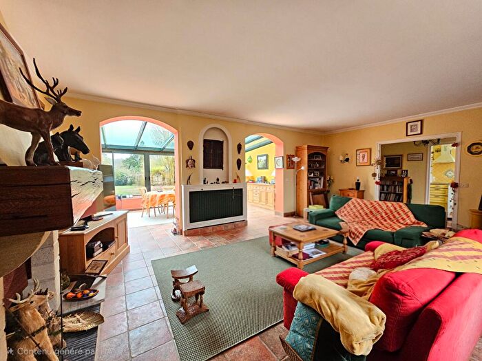 Montfort-lAmaury : Maison 8 pièces à vendre