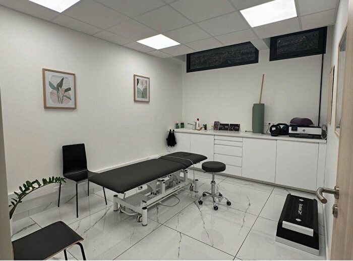 Appartement à louer - Les Platanes, Aix-en-Provence - 3 pièces - 3 chambres