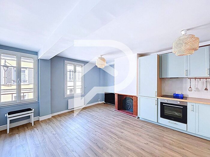 Appartement à louer - Centre Ville, Dreux - 3 pièces - 2 chambres