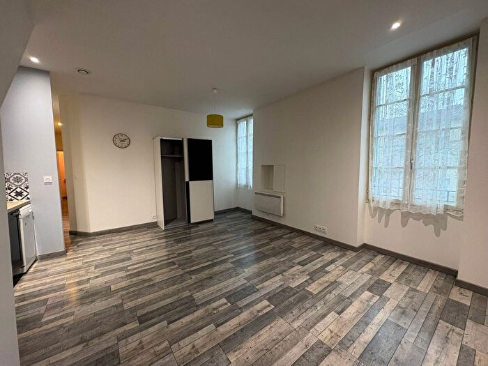 Appartement à louer - Casteljaloux - 3 pièces - 2 chambres