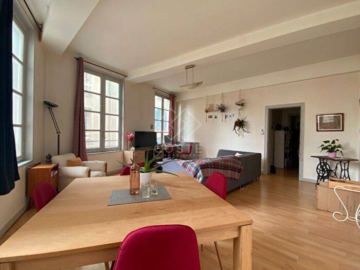 Centre-Hôtel de Ville, Limoges : Appartement 3 pièces à louer