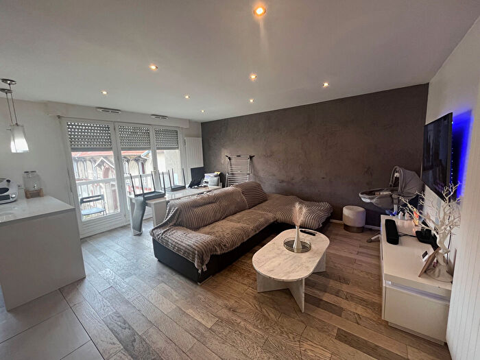 Appartement à vendre - Villemomble, Époque - 2 pièces - 1 chambre