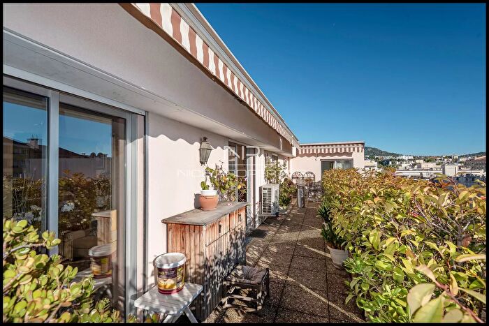 Appartement à vendre - Nice, Poètes - 6 pièces - 4 chambres