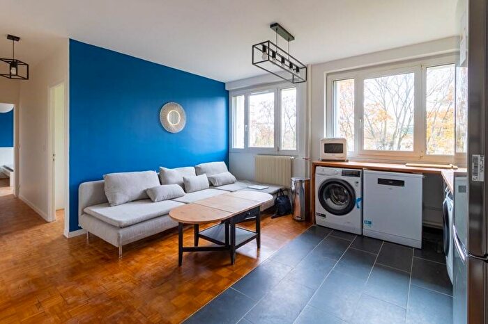 Appartement à louer - Centre Administratif-Mairie, Montrouge - 4 pièces - 3 chambres