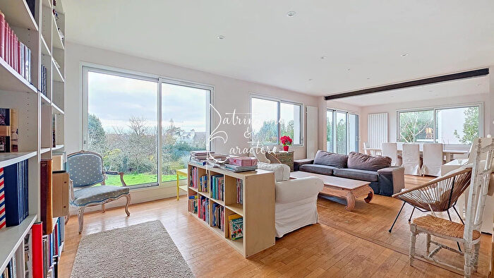 Maison à vendre - Vannes, Ouest - 9 pièces - 5 chambres