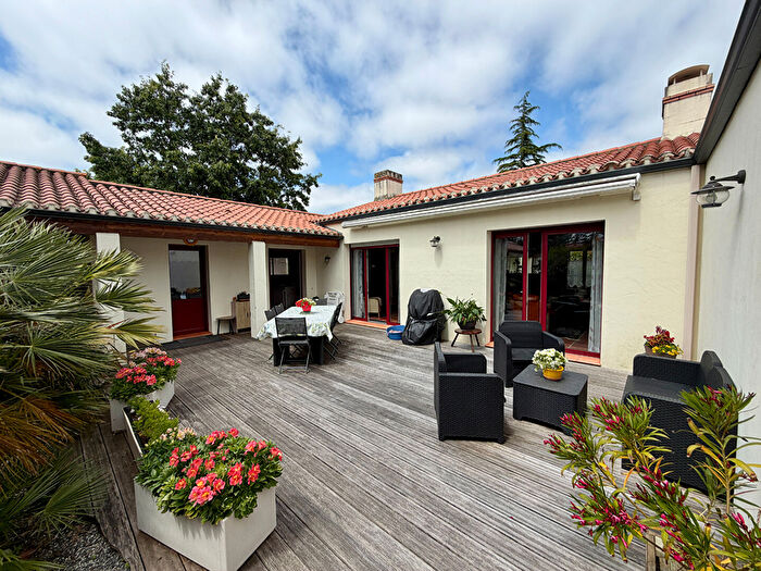 Maison 5 pièces à Challans, Saint Dominique, Route des Sables d'Olonne, à vendre