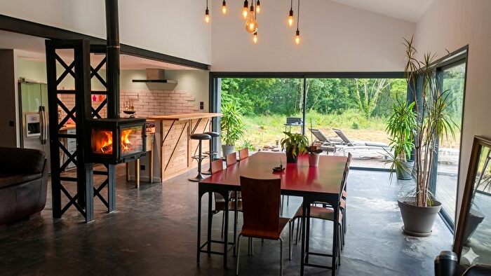 Maison 9 pièces à Pruzilly, à vendre