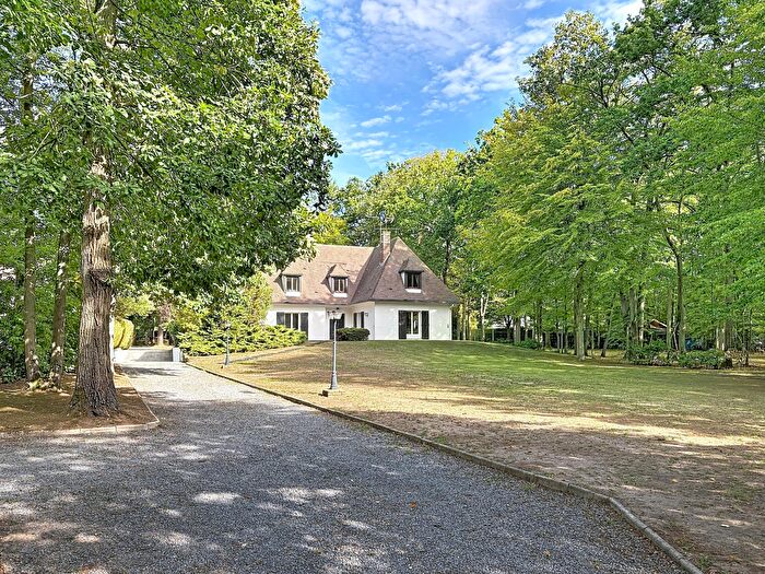 Maison 8 pièces à Lamorlaye, à vendre