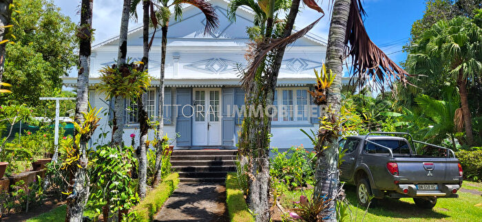 Maison à vendre - Saint-Benoît, Centre-ville Rive gauche - 7 pièces - 4 chambres