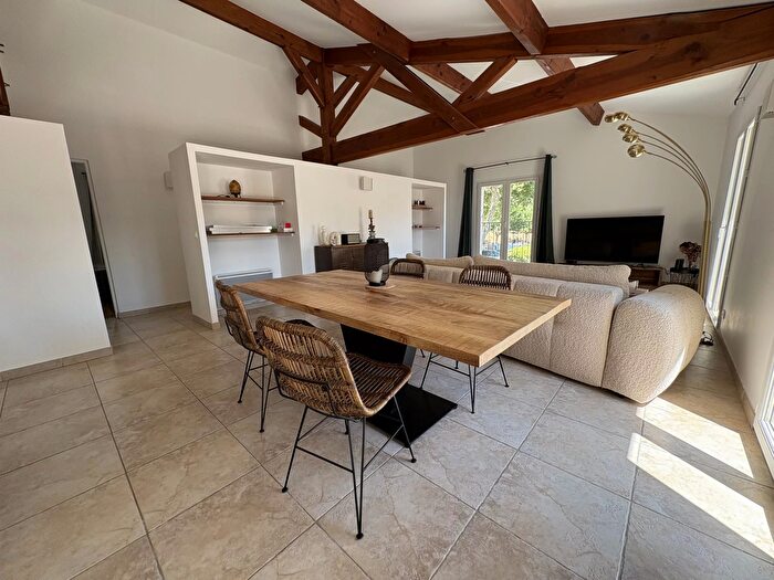 Appartement 4 pièces à louer à Jouques