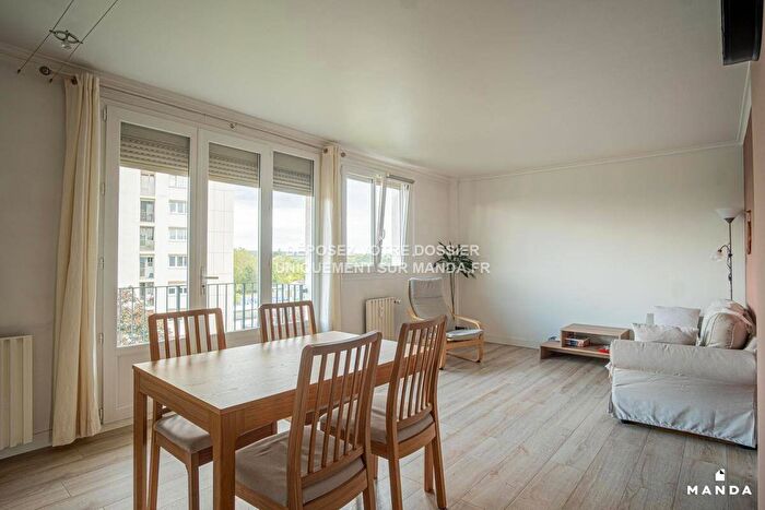 Appartement 4 pièces à louer à Maison Blanche-Wilson, Reims