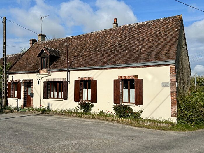 Maison à vendre - Authon-du-Perche - 4 pièces - 3 chambres