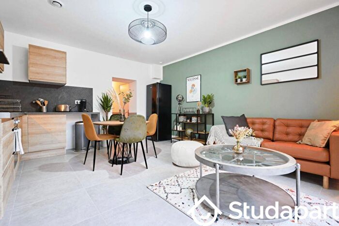 Appartement à louer - Saint Acheul, Amiens - 1 pièce - 1 chambre