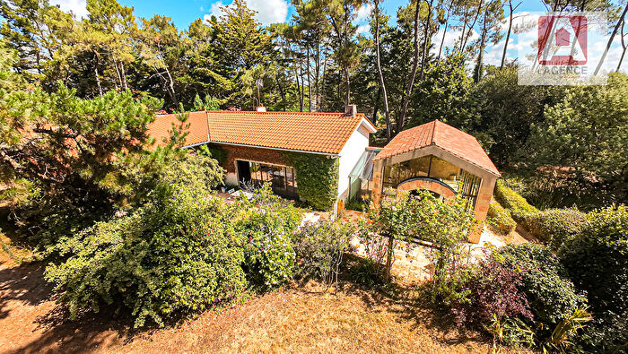 Maison à vendre - Le Fenouiller - 8 pièces - 4 chambres