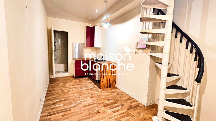 Appartement 2 pièces à vendre à Rochefort, Centre-ville