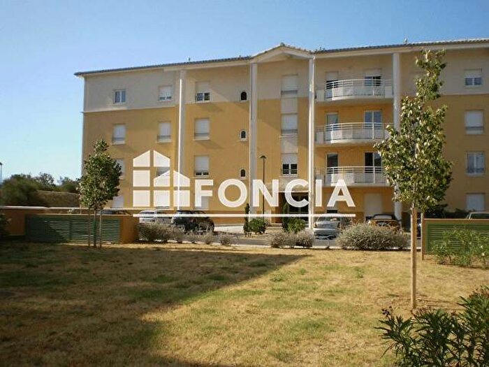 Appartement à louer - Les Blaches-Les Champs, Montélimar - 3 pièces - 2 chambres