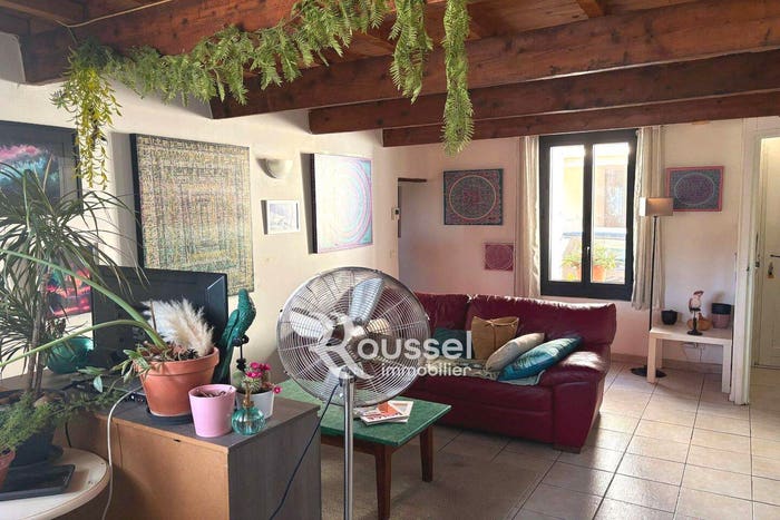Appartement 2 pièces à louer - Poussan