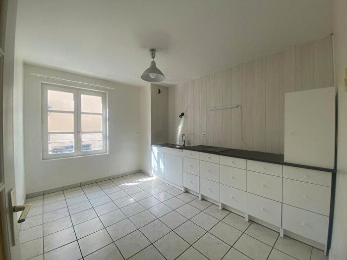 Appartement à louer - Montbrison, Centre-ville - 3 pièces - 1 chambre