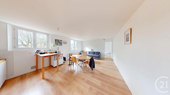 Appartement à vendre - Aubervilliers, Centre-ville, Victor Hugo - 3 pièces - 1 chambre