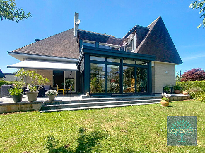 Maison à vendre - Hérouville-Saint-Clair, Le Bourg, Montmorency, Beauregard - 8 pièces - 5 chambres