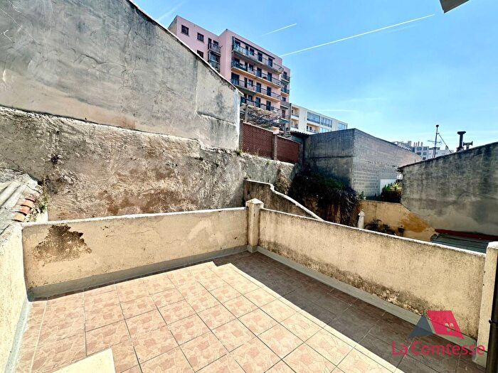 Appartement à louer - Belle de Mai, Marseille ème arrondissement - 2 pièces - 1 chambre