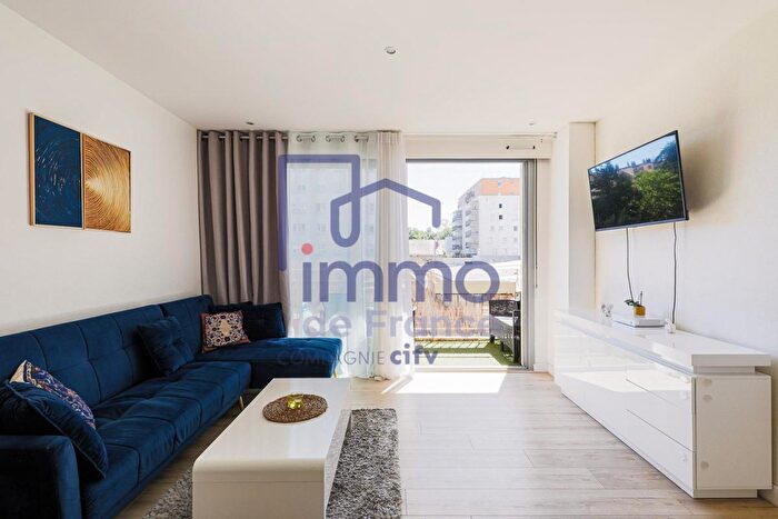 Grenoble, Eaux-Claires, Mistral : Appartement 2 pièces à vendre
