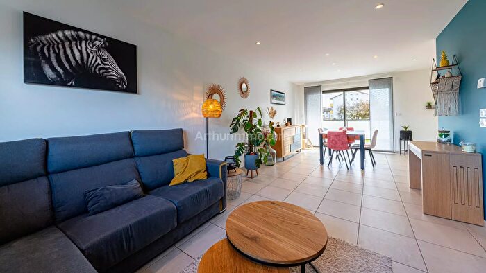 Appartement à vendre - Viviers-du-Lac - 4 pièces - 3 chambres