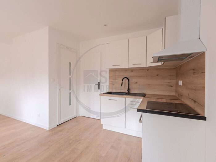 Appartement à louer - Vals les Bains - 2 pièces - 1 chambre