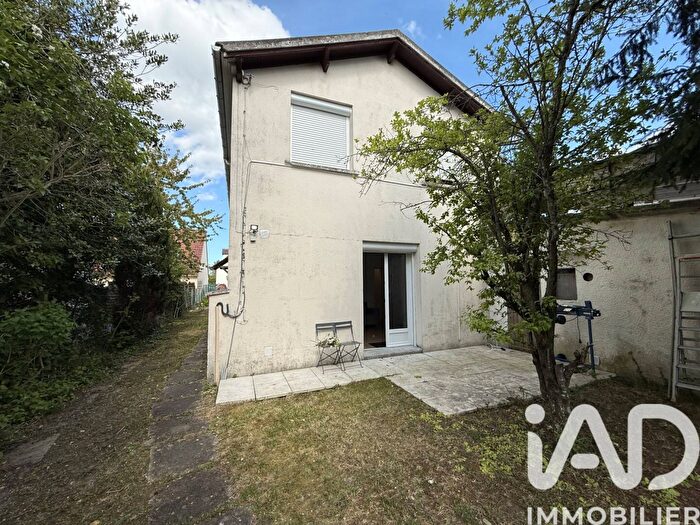 Montaigu Nord Est, Melun : Maison 3 pièces à louer