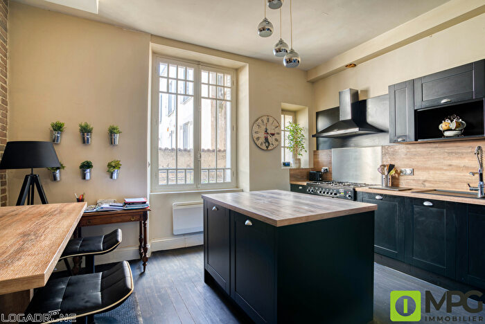 Maisons à vendre et appartements à louer - 1