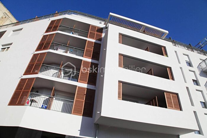 Appartement à vendre - Marseille e , Saint-Pierre - 1 pièce