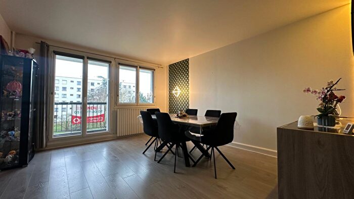 Appartement à vendre - Corbeil-Essonnes, Montconseil - 4 pièces - 2 chambres