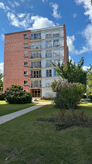 Appartement à vendre - Enghien-les-Bains - 4 pièces - 3 chambres