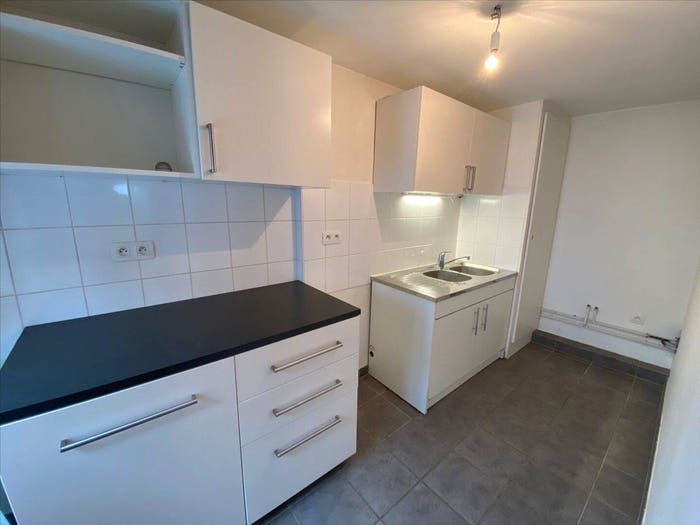 Poincare Est, Strasbourg - Appartement 3 pièces à louer