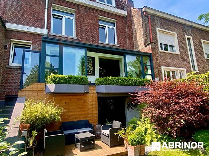 Maison 7 pièces à Croix, Centre-ville, à vendre