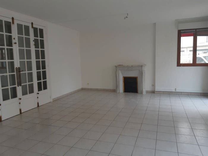 Appartement 4 pièces à louer à Avenues, Compiègne