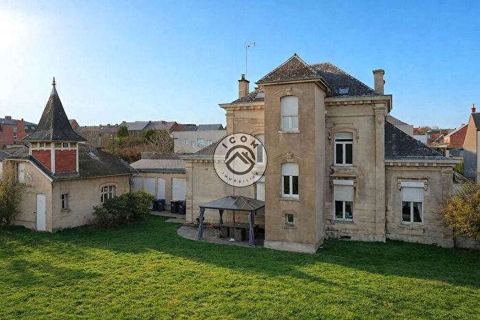 Maison 10 pièces à vendre à Hautmont, Gambetta, Gare