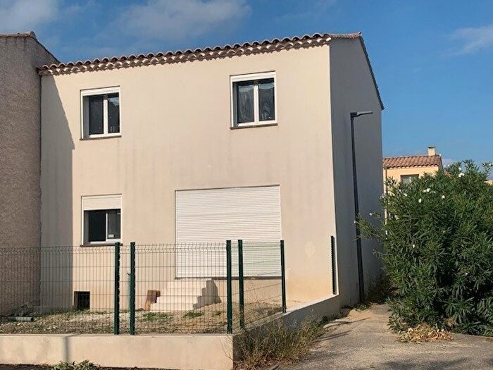 Maison 4 pièces à vendre à Arles, Trébon