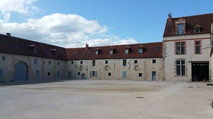 Appartement à louer - Fontenay-Trésigny - 4 pièces - 3 chambres